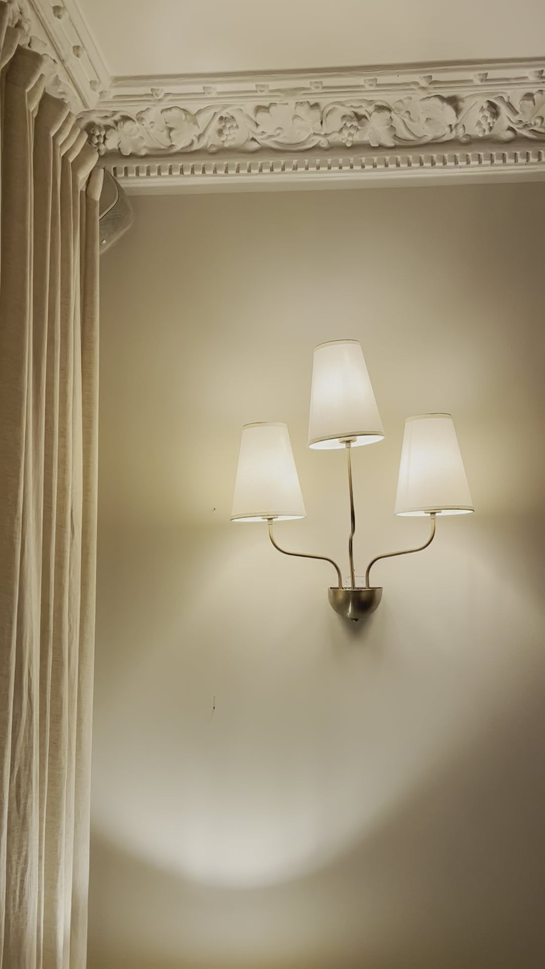 Alabaster wall scone 3 arm – Alabaster Studio